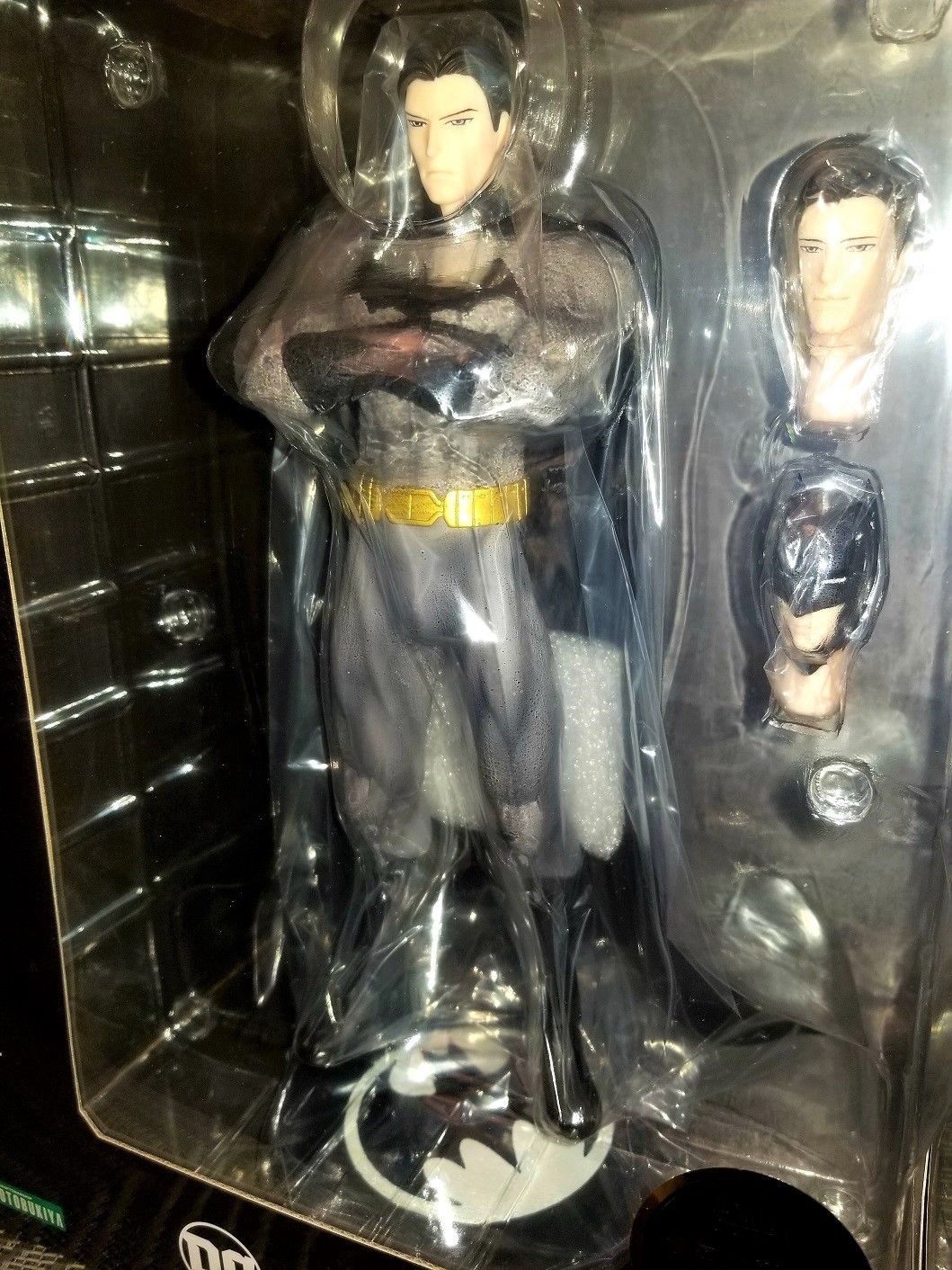 Kotobukiya DC Comics IKEMEN BATMAN Statue (1st Edition)