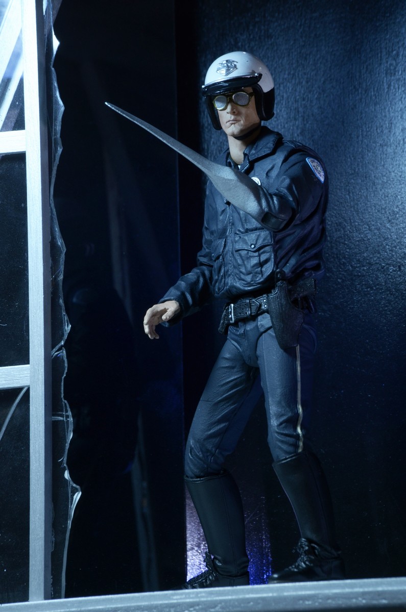 Terminator 2 – Ultimate T-1000 (Motorcycle Cop) 7″ Scale Action Figure ...