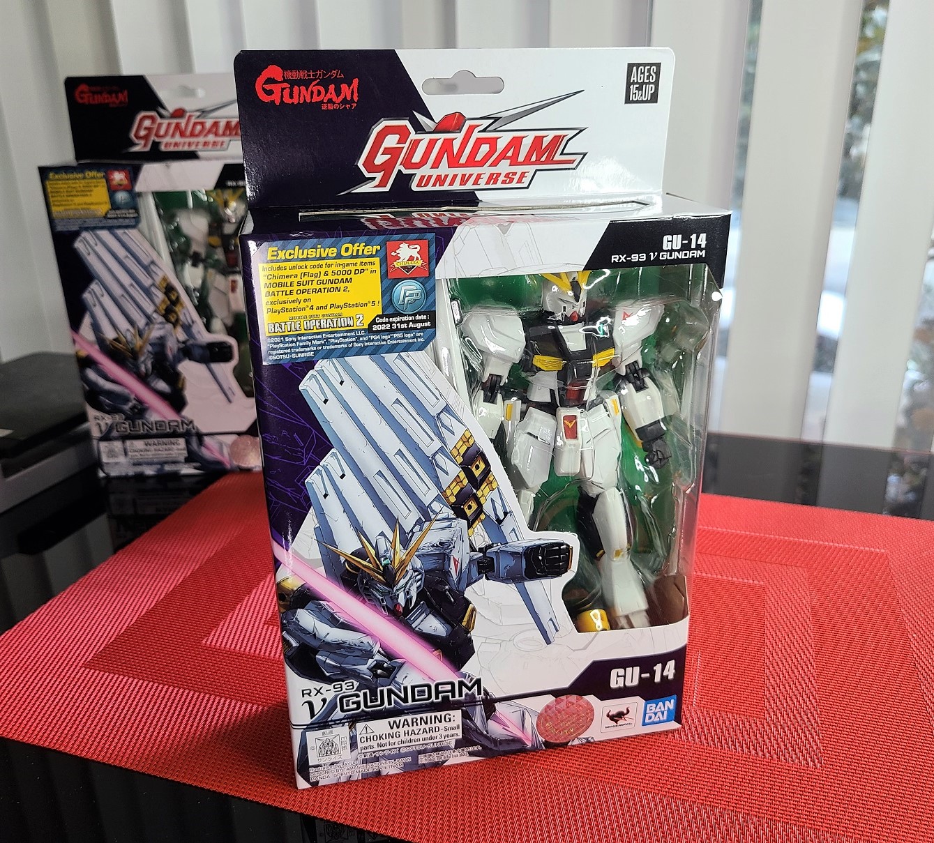 Tamashii Nations RX-93 Char’s Counterattack v Gundam Mobile Suit Figure